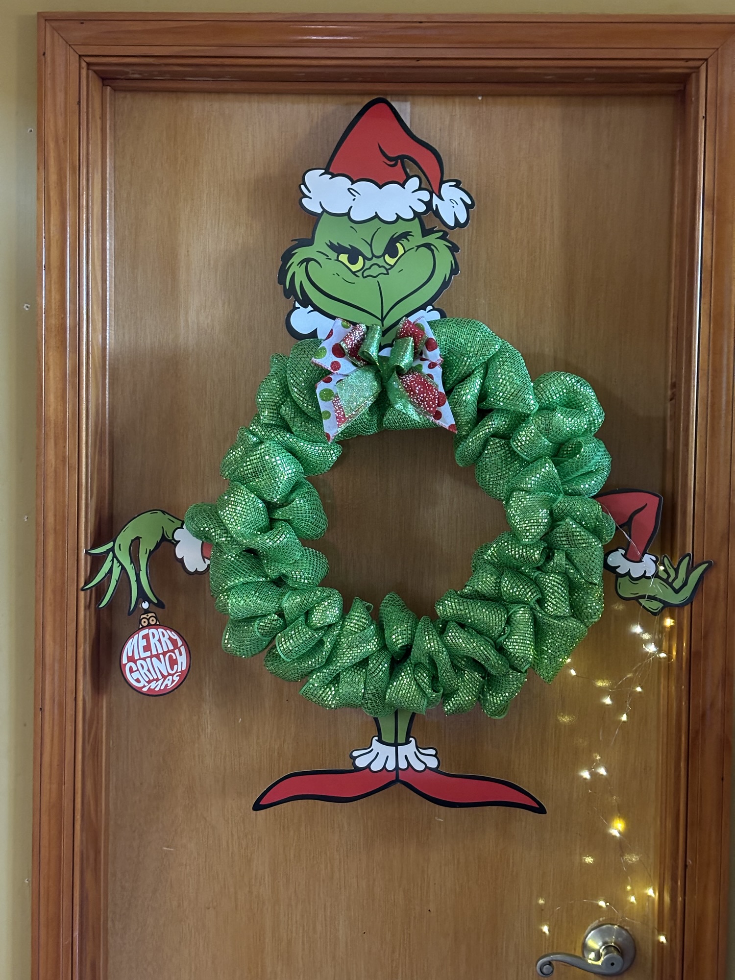 35" Grinch Character Wreath - Gigi's Decor and More